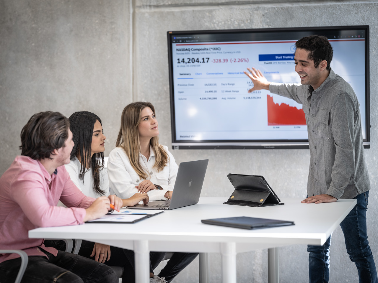 ¿Cuál es la diferencia entre maestría y un MBA? | Red de Universidades Anáhuac